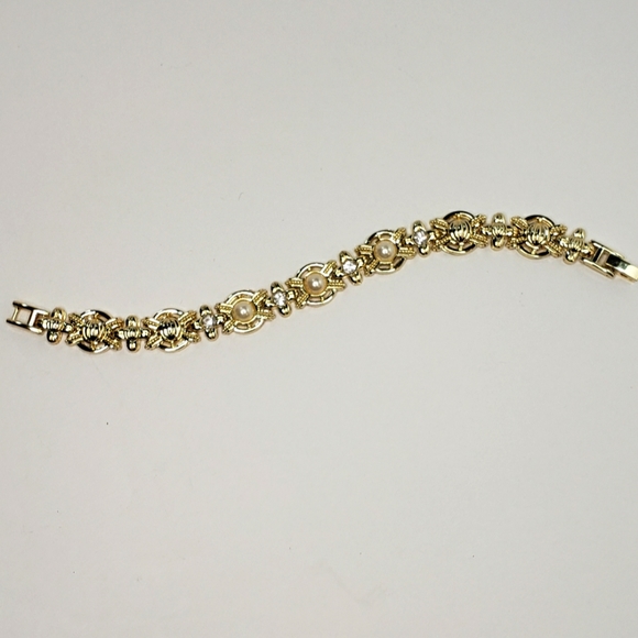 Jewelry | 7 Gold Tone Link Bracelet With Faux Pearls And Rhinestones ...